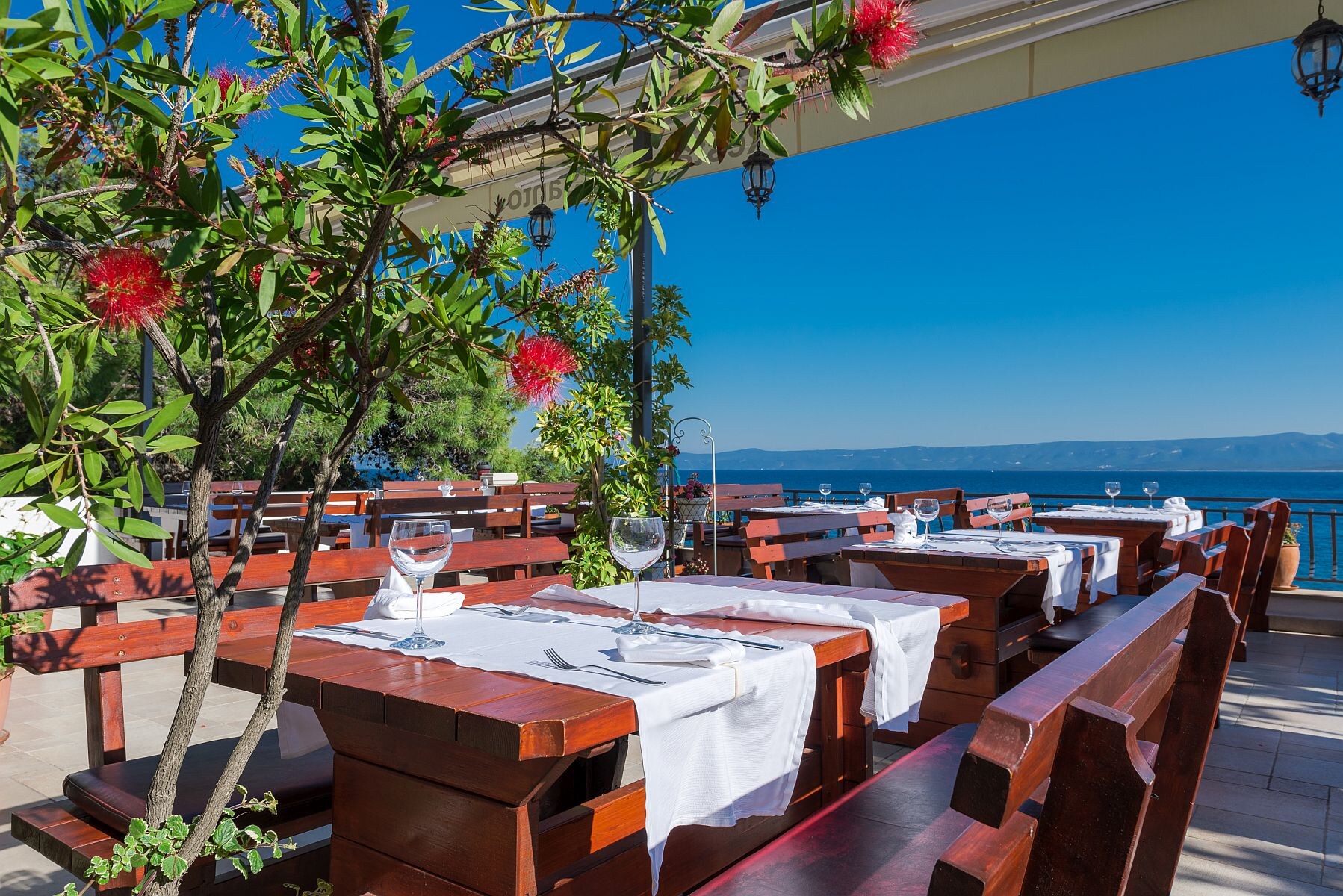 Bol Restaurant Santo