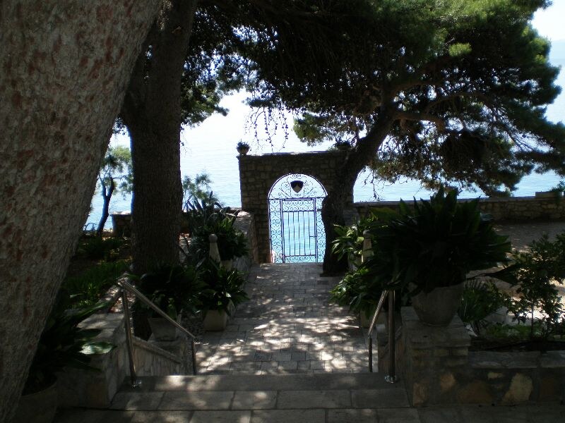 Dominikanski samostan Bol